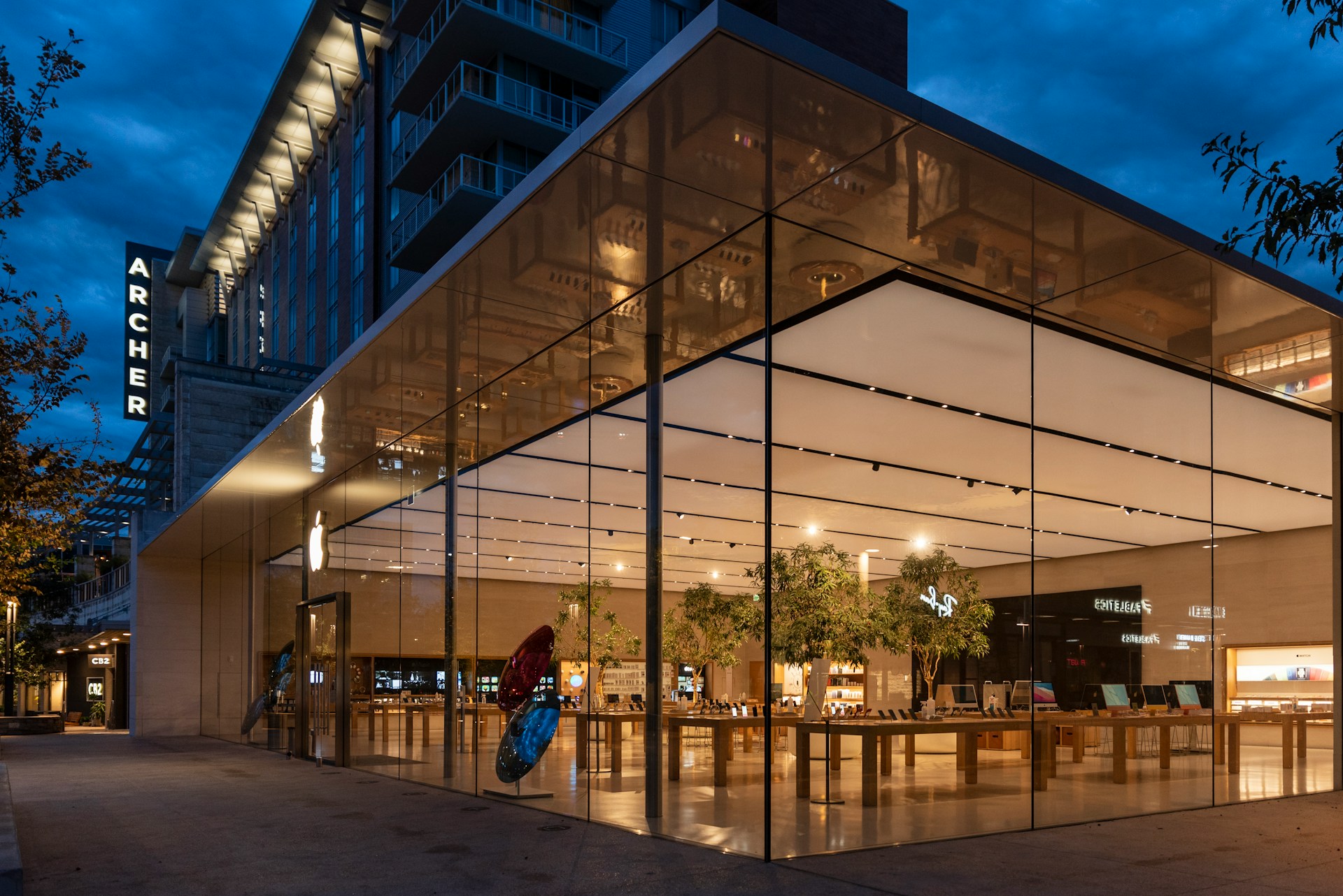 The Ultimate Guide to Glass Types for Storefronts: Clear, Tinted ...